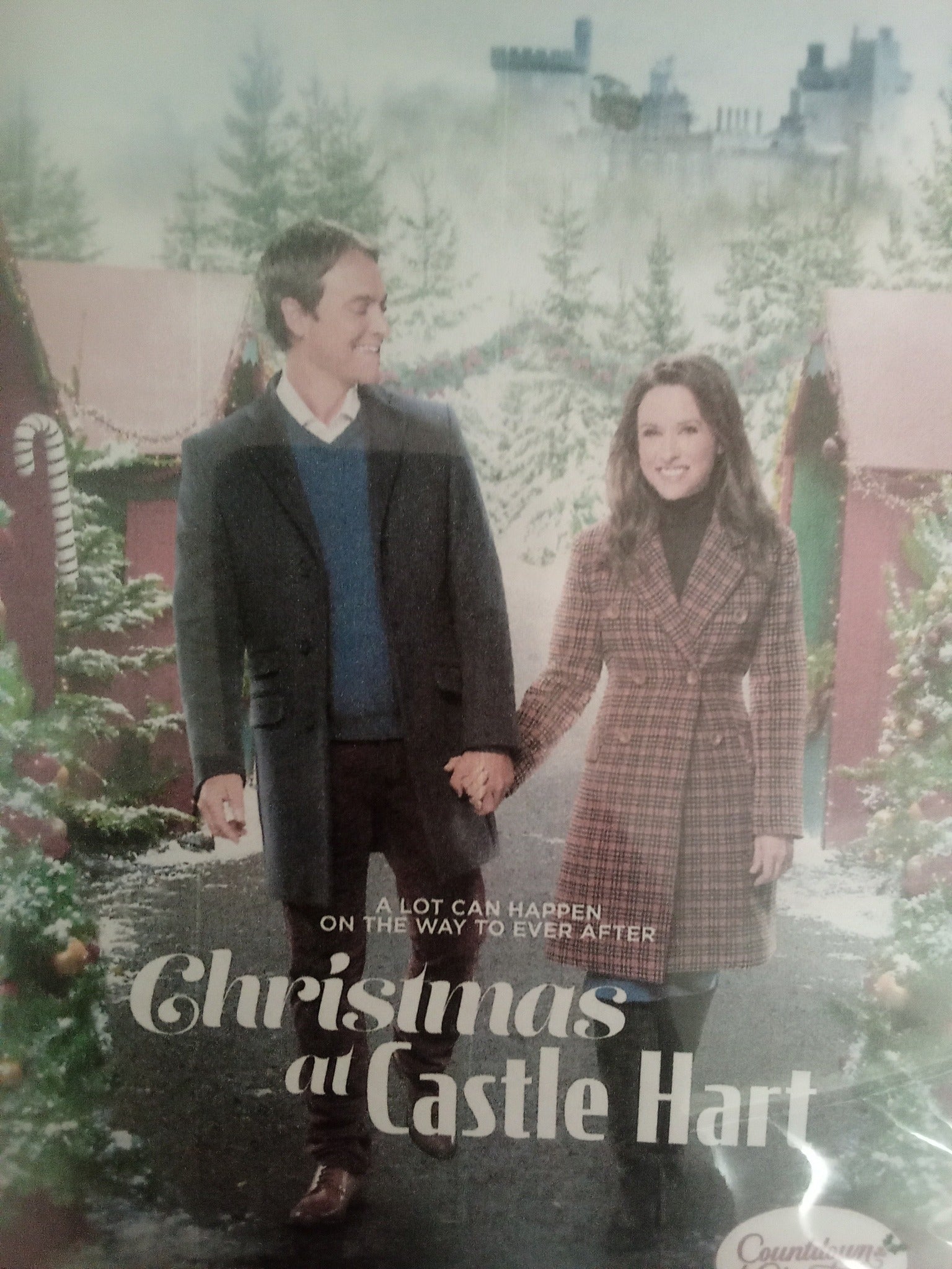 Christmas at Castle Hart (2021) DVD with Lacey Chabert in a DVD CASE w ...